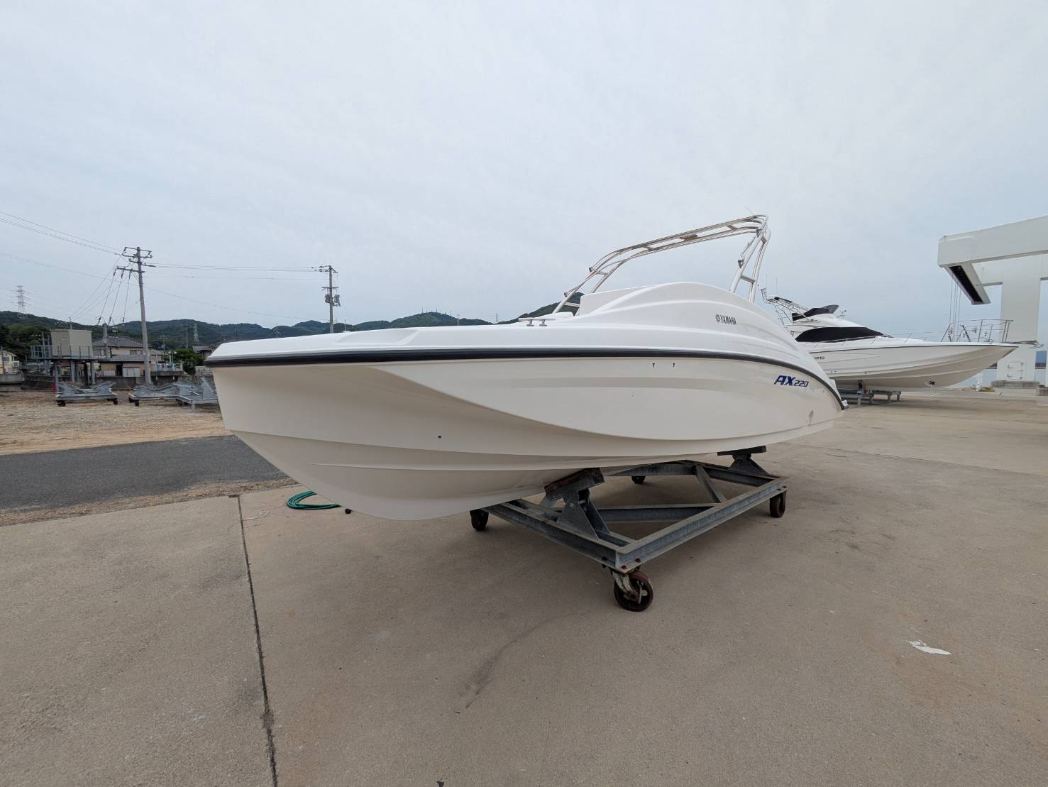 【新艇】AX-220WT F115BET-X | 岡山マリンボートセンター | ボート・ヨット等の販売、レンタルボート、ボート免許など、マリンライフをサポート