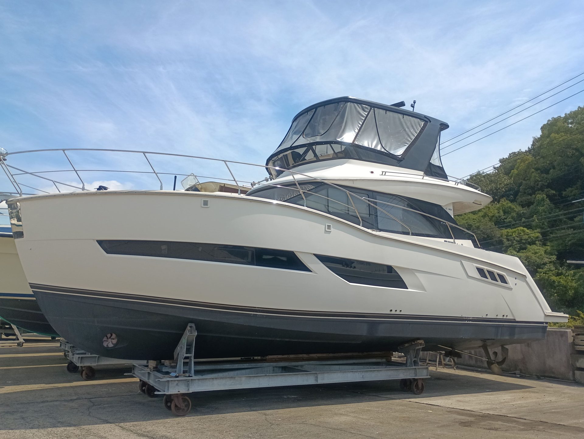 【委託】Carver C40 Command Bridge | 岡山マリンボートセンター | ボート・ヨット等の販売、レンタルボート、ボート ...